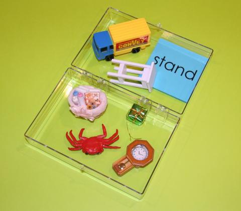 Phonetic Object Box Two with Blue Cards | E&O Montessori, US